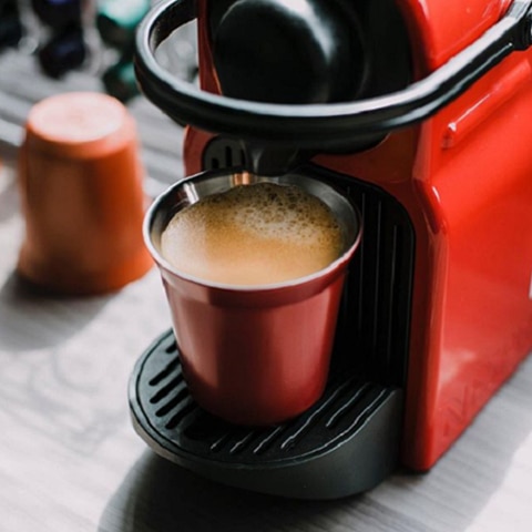 Inissia Ruby Red Coffee Machine | Nespresso™ Thailand