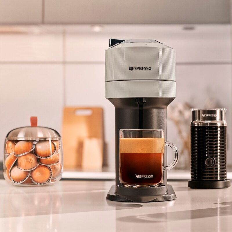 Vertuo Next Cherry Red coffee machines Aeroccino 3 | Always On 2023 ...