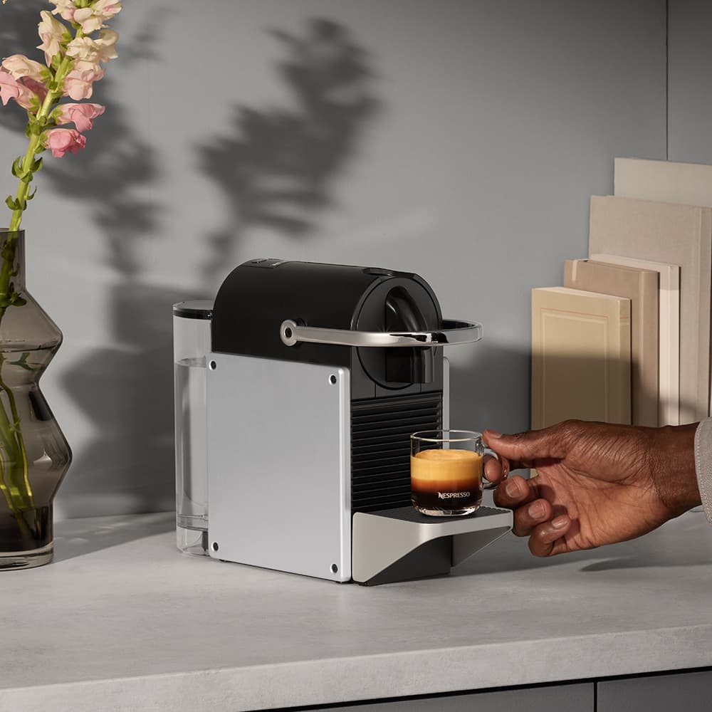 Nespresso Pixie Silver De'Longhi Capsule Coffee Machine Nespresso EN