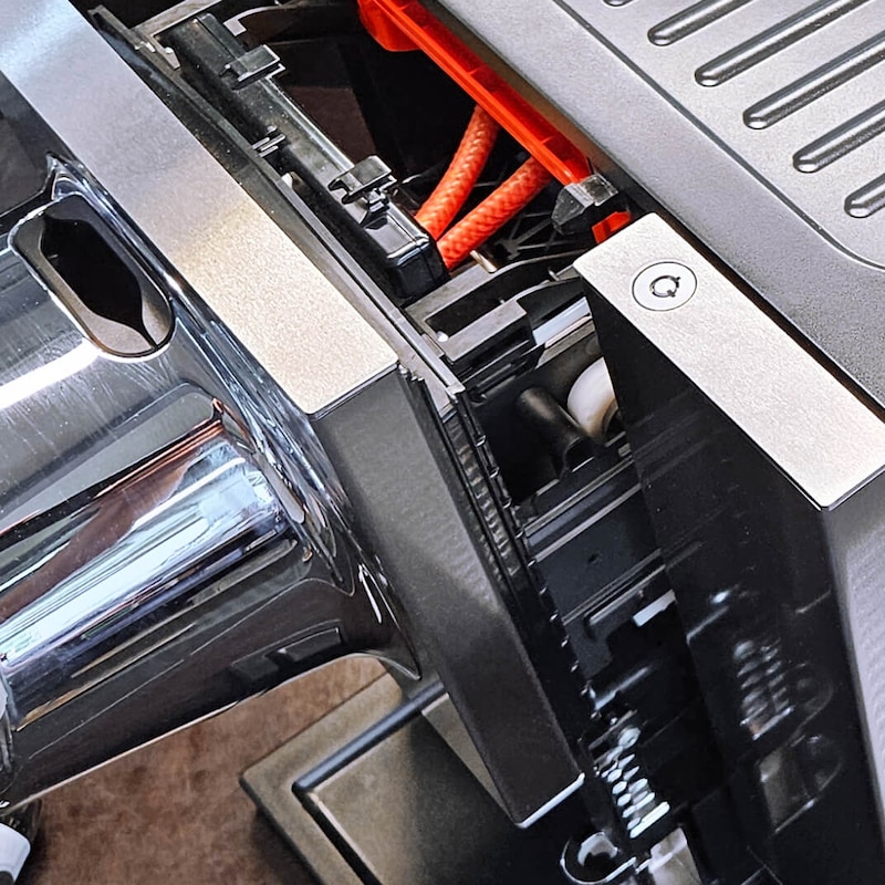 Relove | Aufbereitete Maschinen | Nespresso Professional DE