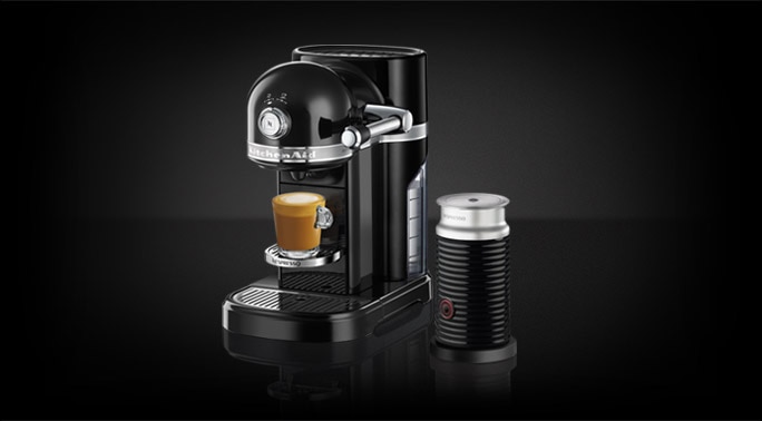 KitchenAid Onyx Black Machine & Aeroccino - Nespresso