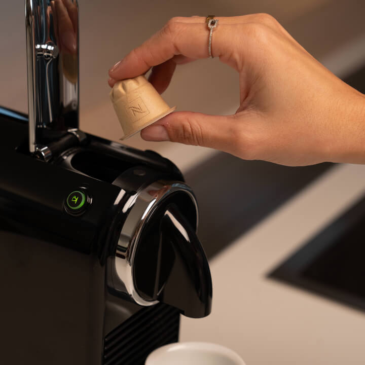 Compostable coffee capsules at home | Nespresso