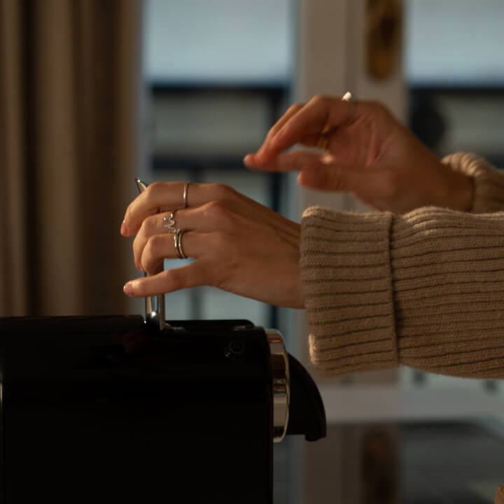 Compostable coffee capsules at home | Nespresso